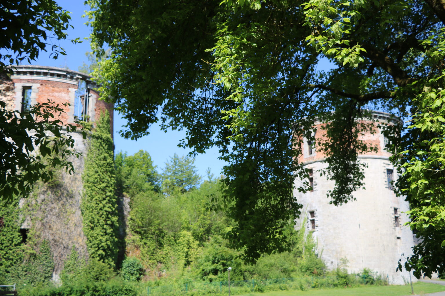 Le château de Beauraing - Office du tourisme de Beauraing